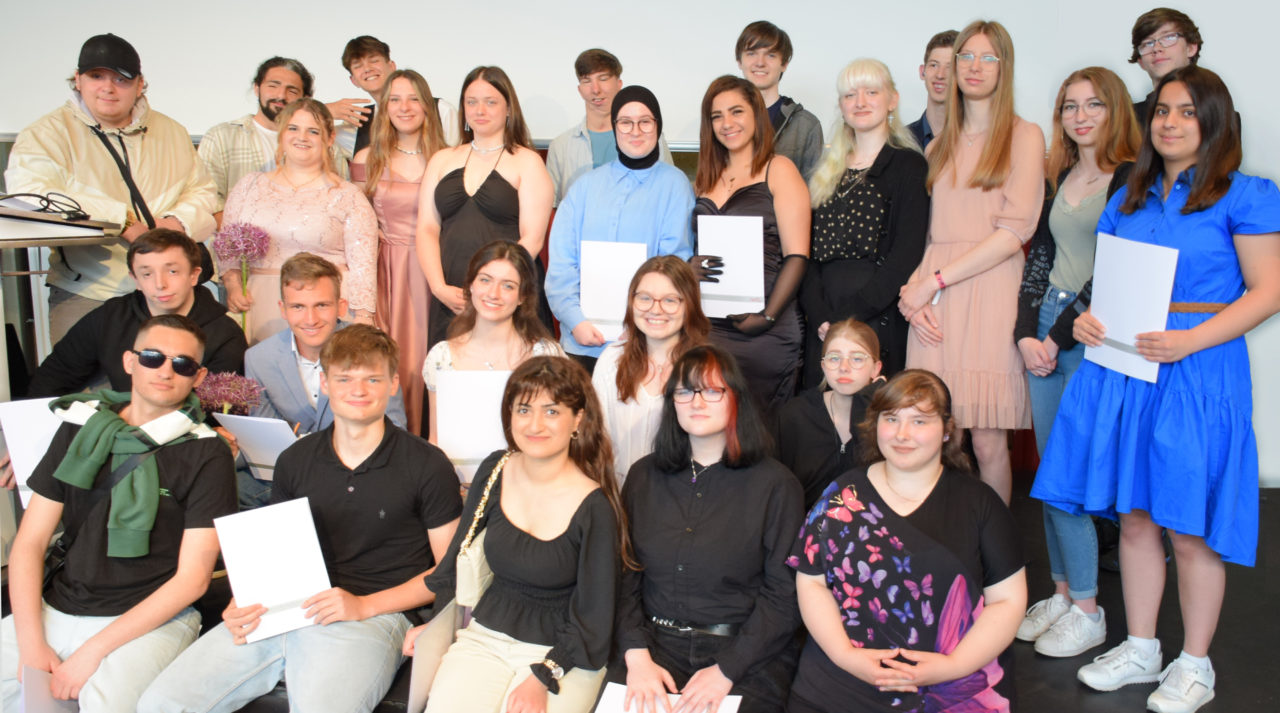 Entlassungsfeier der Berufsfachschule 2023 - RWB Essen